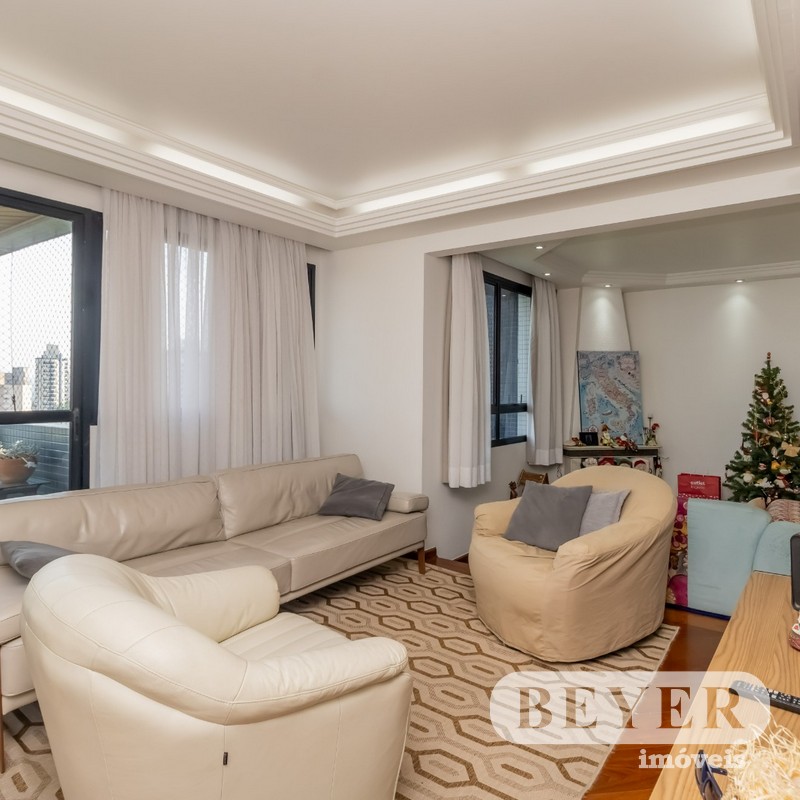 Apto Paralelo a Dr. Zuquim!!! - Beyer Imóveis